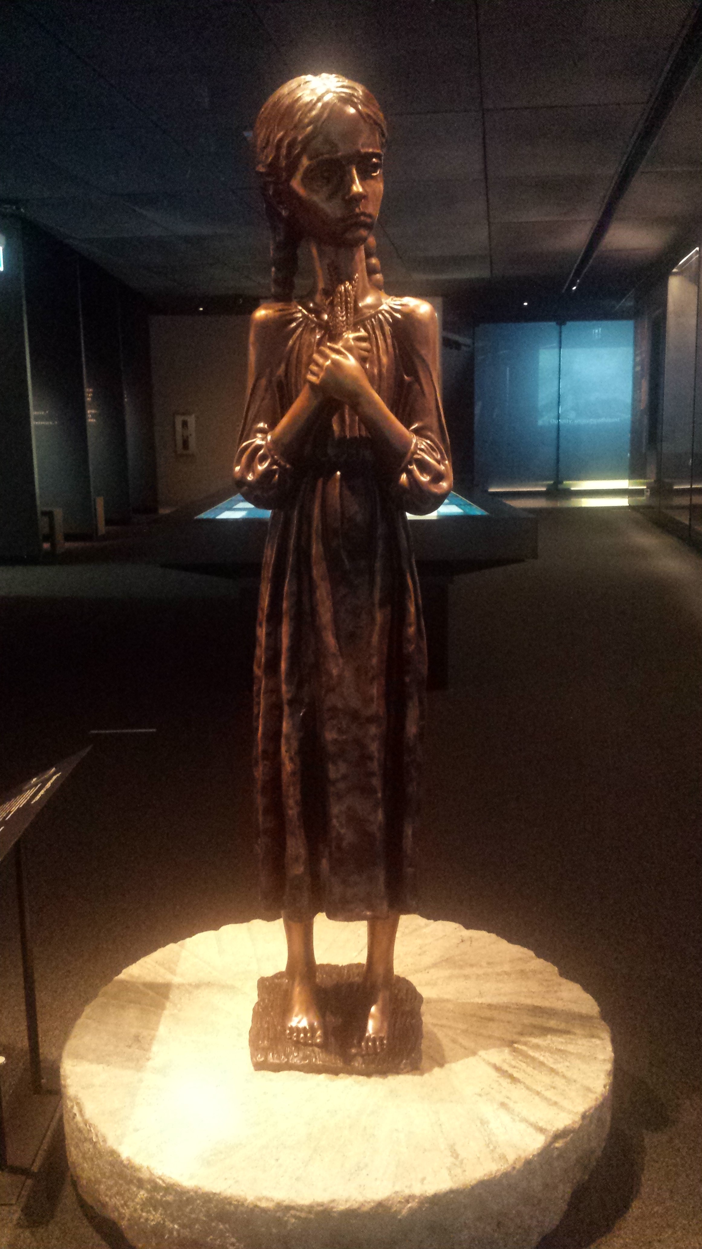 My Visit to the Canadian Museum of Human Rights – Making Language Visible